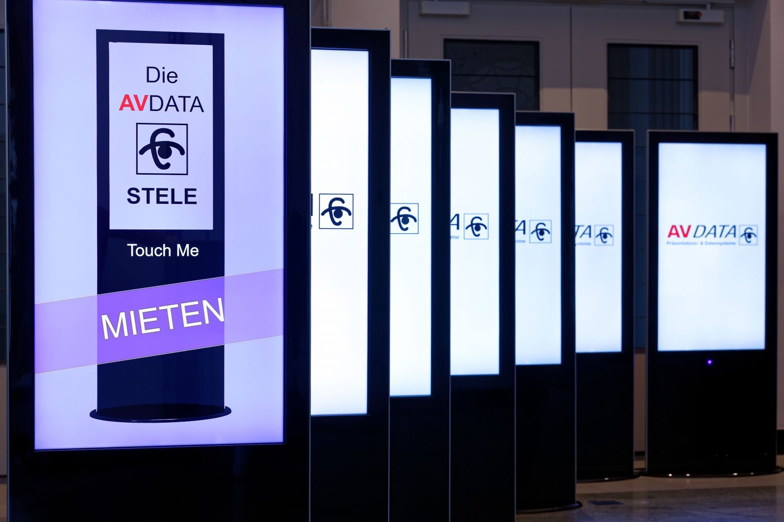 AVDATA GmbH AVDATA, Karlsruhe, Technische Highlights, LED-Wand XR-5 IP von LEDium, Christie ...